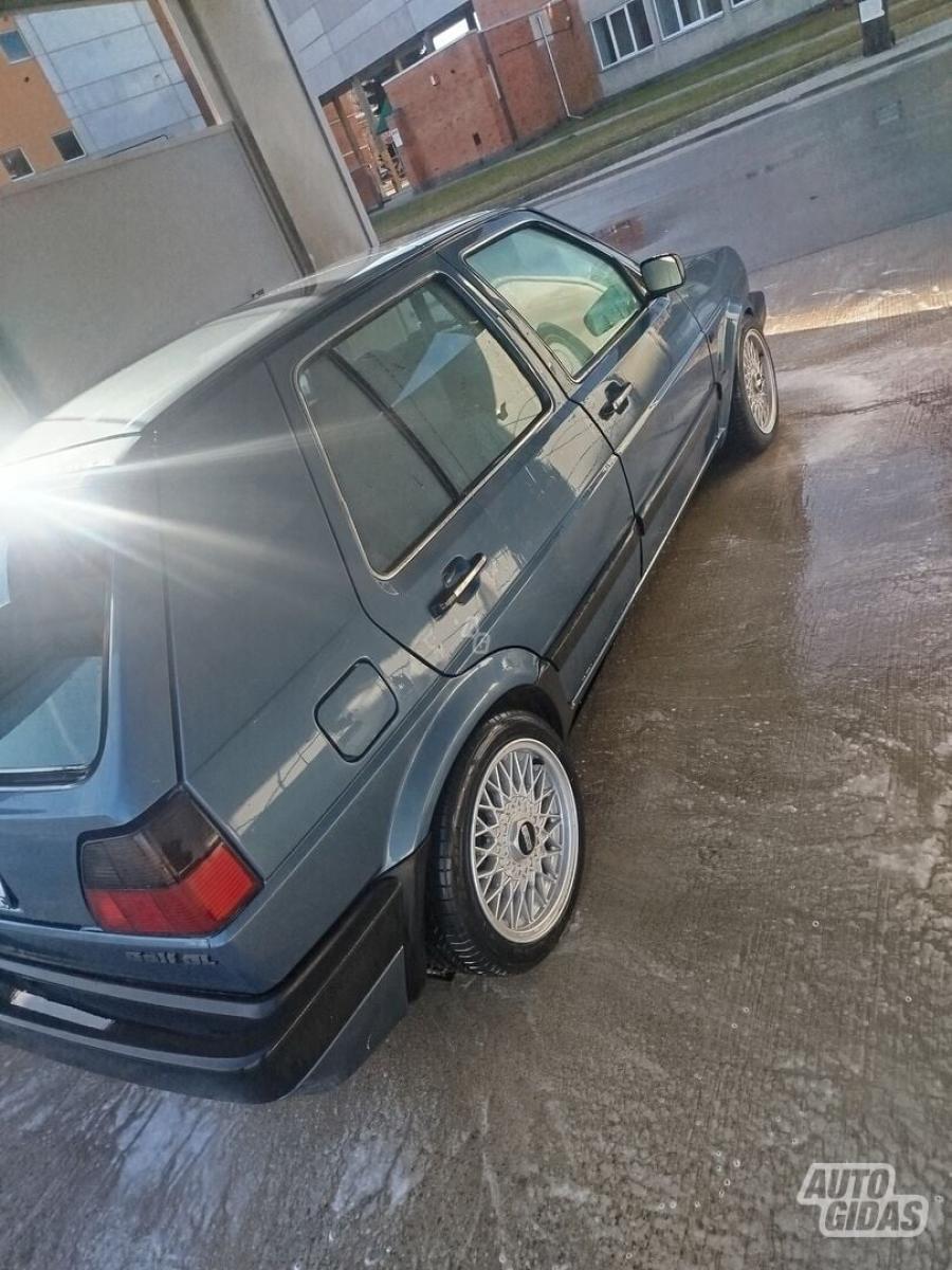 Zils Volkswagen Golf 1988 Šauļi, ar dzinēja tilpumu 1.60 L un nobraukumu 200 tūkst. km par 3000 €, foto 3 vietnē AUTOMOTO.COM.LV