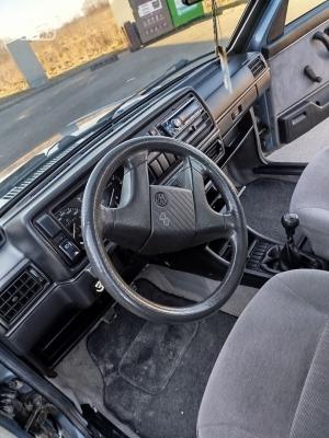 Zils Volkswagen Golf 1988 Šauļi, ar dzinēja tilpumu 1.60 L un nobraukumu 200 tūkst. km par 3000 €, foto 15 vietnē AUTOMOTO.COM.LV