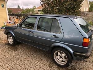 Blue Volkswagen Golf 1988 in Riga, with an engine capacity of 1.60 L and mileage of 225 thousand km for 1650 €, photo 9 on AUTOMOTO.COM.LV