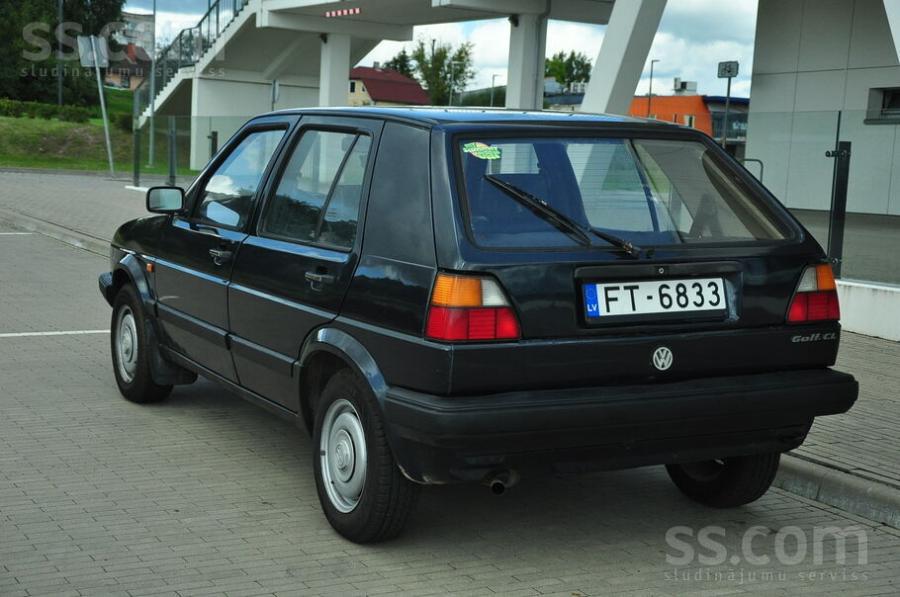 Zils Volkswagen Golf 1989 Rēzekne, ar dzinēja tilpumu 1.30 L un nobraukumu 268 tūkst. km par 1500 €, foto 5 vietnē AUTOMOTO.COM.LV