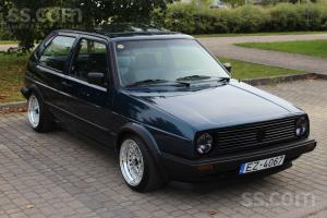 Zils Volkswagen Golf 1989 Rēzekne, ar dzinēja tilpumu 1.30 L un nobraukumu 398 tūkst. km par 3980 €, foto  vietnē AUTOMOTO.COM.LV