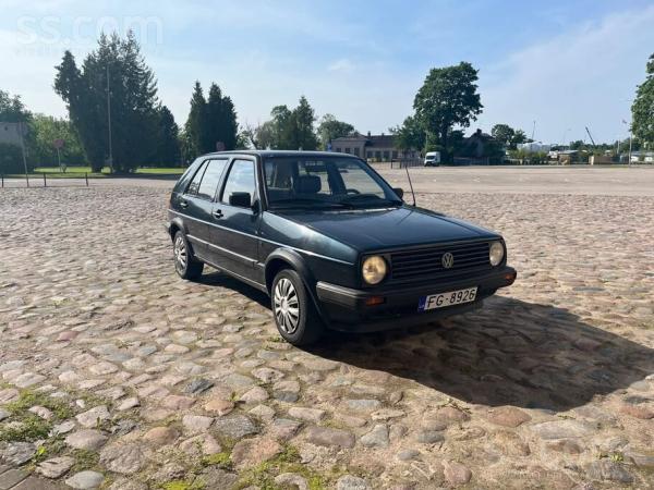 Blue Volkswagen Golf 1991 in Riga, with an engine capacity of 1.60 L and mileage of 300 thousand km for 1050 €, photo 2 on AUTOMOTO.COM.LV