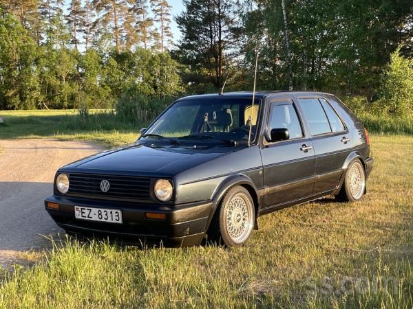 Blue Volkswagen Golf 1991 in Tukums, with an engine capacity of 1.80 L and mileage of 422 thousand km for 1900 €, photo 4 on AUTOMOTO.COM.LV