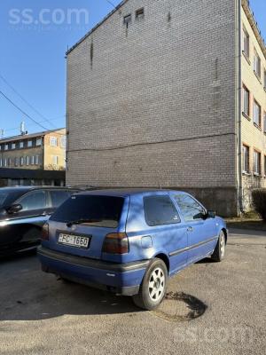 Zils Volkswagen Golf 1992 Liepāja, ar dzinēja tilpumu 1.40 L un nobraukumu 284 tūkst. km par 750 €, foto 3 vietnē AUTOMOTO.COM.LV