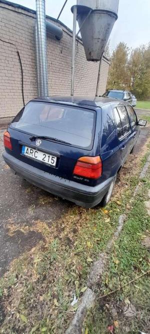 Zils Volkswagen Golf 1993 Pasvalys, ar dzinēja tilpumu 1.60 L un nobraukumu 166 tūkst. km par 550 €, foto 4 vietnē AUTOMOTO.COM.LV