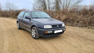 Zils Volkswagen Golf 1994 Viļņa, ar dzinēja tilpumu 1.90 L un nobraukumu 48 tūkst. km par 1050 €, foto  vietnē AUTOMOTO.COM.LV