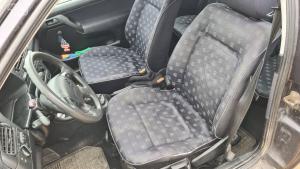 Zils Volkswagen Golf 1994 Viļņa, ar dzinēja tilpumu 1.90 L un nobraukumu 48 tūkst. km par 1050 €, foto 4 vietnē AUTOMOTO.COM.LV