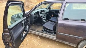 Zils Volkswagen Golf 1994 Viļņa, ar dzinēja tilpumu 1.90 L un nobraukumu 48 tūkst. km par 1050 €, foto 11 vietnē AUTOMOTO.COM.LV