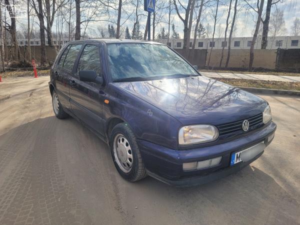 Zils Volkswagen Golf 1996 Viļņa, ar dzinēja tilpumu 1.80 L un nobraukumu 181 tūkst. km par 850 €, foto 3 vietnē AUTOMOTO.COM.LV
