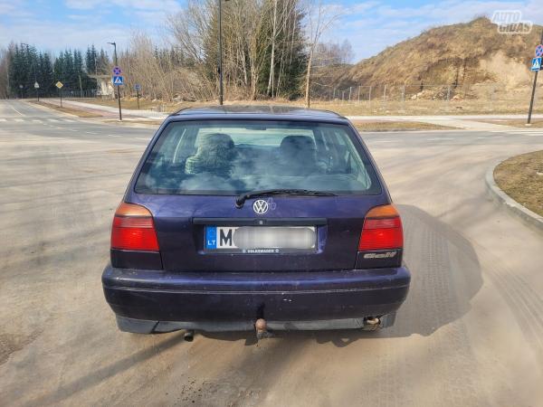Zils Volkswagen Golf 1996 Viļņa, ar dzinēja tilpumu 1.80 L un nobraukumu 181 tūkst. km par 850 €, foto 5 vietnē AUTOMOTO.COM.LV