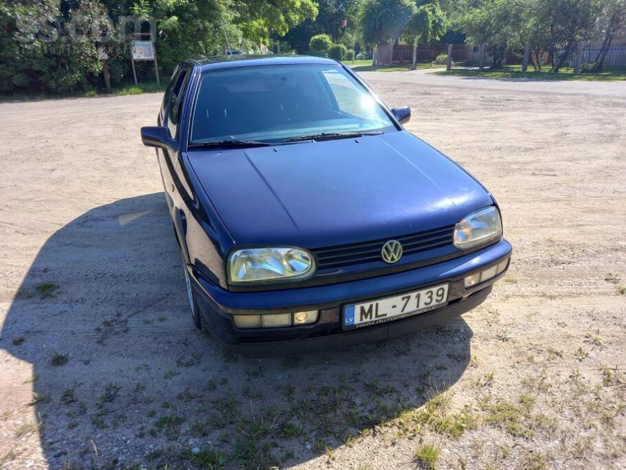 Zils Volkswagen Golf 1996 Kuldīga, ar dzinēja tilpumu 1.80 L un nobraukumu 235 tūkst. km par 1000 €, foto 1 vietnē AUTOMOTO.COM.LV