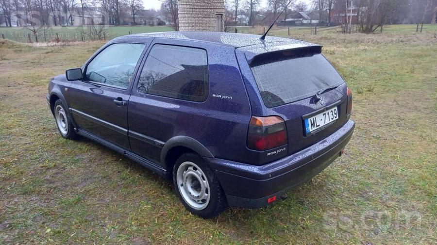 Zils Volkswagen Golf 1996 Kuldīga, ar dzinēja tilpumu 1.80 L un nobraukumu 233 tūkst. km par 1300 €, foto 1 vietnē AUTOMOTO.COM.LV