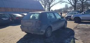 Zils Volkswagen Golf 1997 Valmiera, ar dzinēja tilpumu 1.40 L un nobraukumu 392 tūkst. km par 460 €, foto 4 vietnē AUTOMOTO.COM.LV