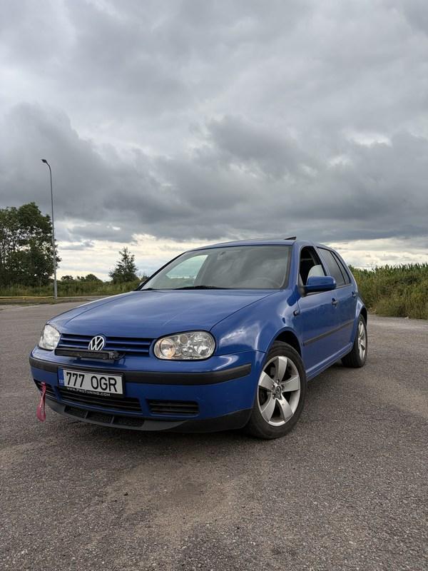 Blue Volkswagen Golf 1997 in Kohtla-Jarve, with an engine capacity of 1.90 L and mileage of 303 thousand km for 2400 €, photo 9 on AUTOMOTO.COM.LV