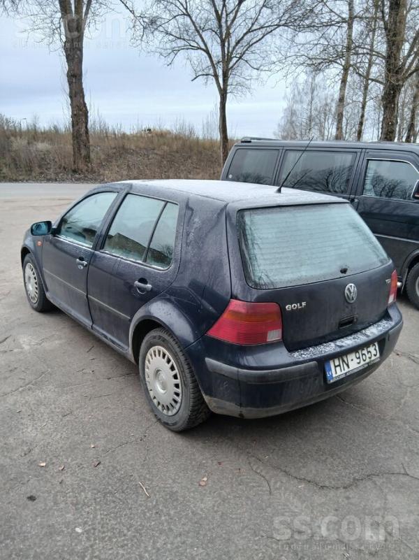 Blue Volkswagen Golf 1998 in Daugavpils, with an engine capacity of 1.90 L and mileage of 340 thousand km for 1650 €, photo 2 on AUTOMOTO.COM.LV