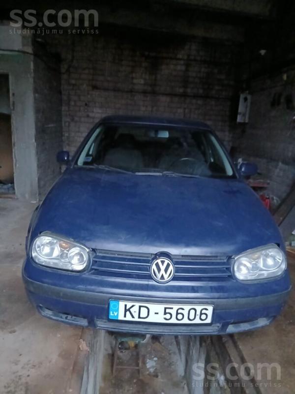 Blue Volkswagen Golf 1998 in Daugavpils, with an engine capacity of 1.90 L and mileage of 340 thousand km for 1650 €, photo 4 on AUTOMOTO.COM.LV