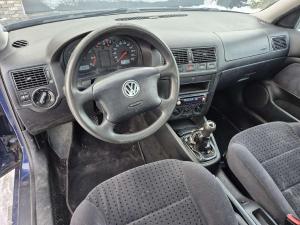 Zils Volkswagen Golf 1998 Klaipėda, ar dzinēja tilpumu 1.39 L un nobraukumu 288 tūkst. km par 1000 €, foto 4 vietnē AUTOMOTO.COM.LV