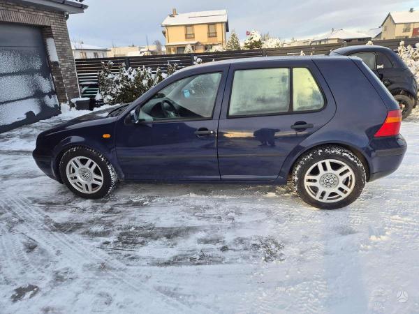 Zils Volkswagen Golf 1998 Klaipėda, ar dzinēja tilpumu 1.39 L un nobraukumu 288 tūkst. km par 1000 €, foto 7 vietnē AUTOMOTO.COM.LV