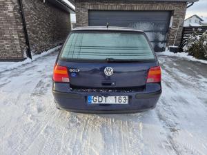 Zils Volkswagen Golf 1998 Klaipėda, ar dzinēja tilpumu 1.39 L un nobraukumu 288 tūkst. km par 1000 €, foto 9 vietnē AUTOMOTO.COM.LV