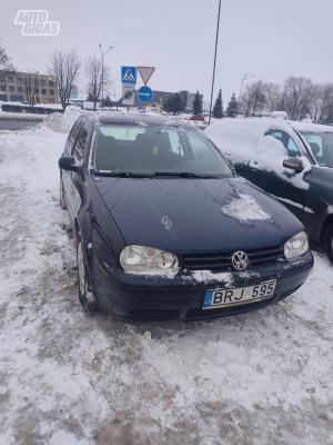 Blue Volkswagen Golf 1998 in Klaipeda, with an engine capacity of 1.40 L and mileage of 210 thousand km for 850 €, photo 2 on AUTOMOTO.COM.LV