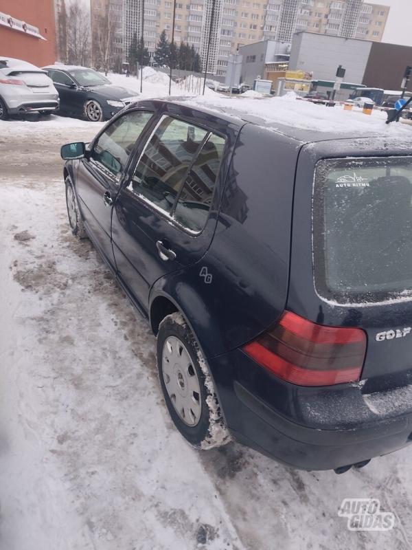 Zils Volkswagen Golf 1998 Klaipėda, ar dzinēja tilpumu 1.40 L un nobraukumu 210 tūkst. km par 850 €, foto 3 vietnē AUTOMOTO.COM.LV