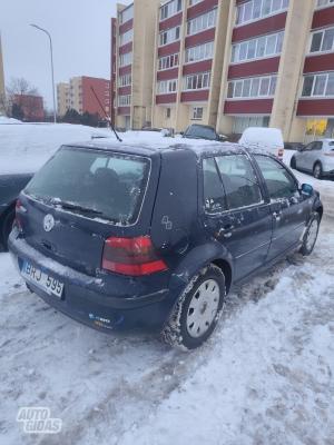 Blue Volkswagen Golf 1998 in Klaipeda, with an engine capacity of 1.40 L and mileage of 210 thousand km for 850 €, photo 4 on AUTOMOTO.COM.LV