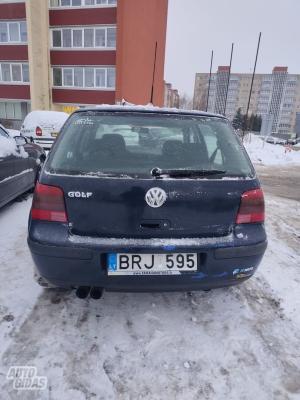 Blue Volkswagen Golf 1998 in Klaipeda, with an engine capacity of 1.40 L and mileage of 210 thousand km for 850 €, photo 5 on AUTOMOTO.COM.LV
