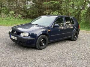 Blue Volkswagen Golf 1998 in Liepaja, with an engine capacity of 1.60 L and mileage of 396 thousand km for 800 €, photo  on AUTOMOTO.COM.LV