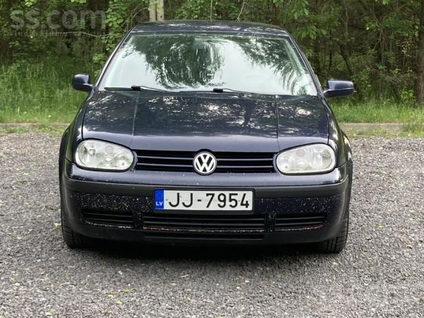 Zils Volkswagen Golf 1998 Liepāja, ar dzinēja tilpumu 1.60 L un nobraukumu 396 tūkst. km par 800 €, foto 2 vietnē AUTOMOTO.COM.LV