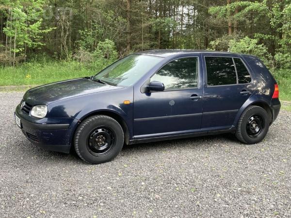 Zils Volkswagen Golf 1998 Liepāja, ar dzinēja tilpumu 1.60 L un nobraukumu 396 tūkst. km par 800 €, foto 8 vietnē AUTOMOTO.COM.LV