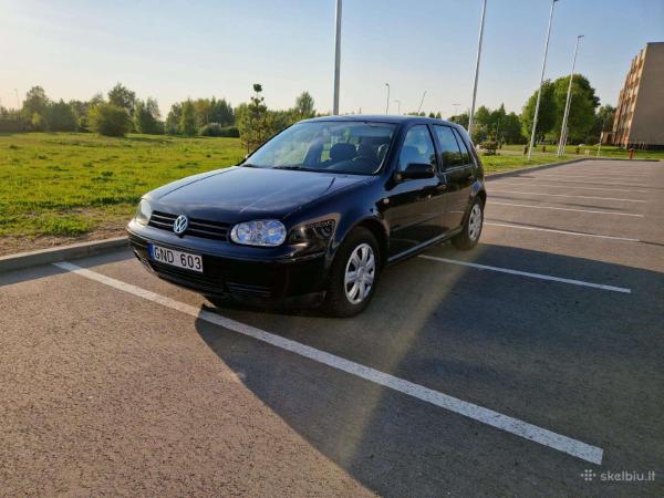 Blue Volkswagen Golf 1998 in Rokiskis, with an engine capacity of 1.60 L and mileage of 188 thousand km for 1300 €, photo 1 on AUTOMOTO.COM.LV