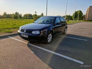 Blue Volkswagen Golf 1998 in Rokiskis, with an engine capacity of 1.60 L and mileage of 188 thousand km for 1300 €, photo  on AUTOMOTO.COM.LV