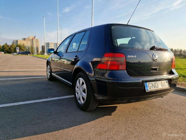 Blue Volkswagen Golf 1998 in Rokiskis, with an engine capacity of 1.60 L and mileage of 188 thousand km for 1300 €, photo 3 on AUTOMOTO.COM.LV