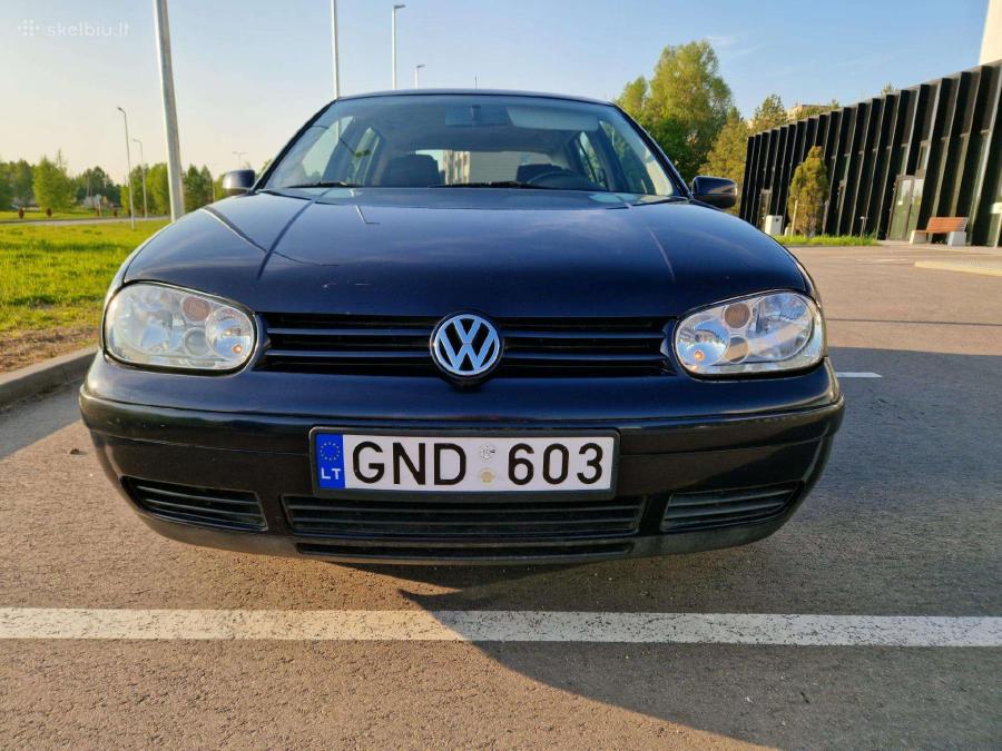 Blue Volkswagen Golf 1998 in Rokiskis, with an engine capacity of 1.60 L and mileage of 188 thousand km for 1300 €, photo 5 on AUTOMOTO.COM.LV