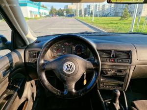 Blue Volkswagen Golf 1998 in Rokiskis, with an engine capacity of 1.60 L and mileage of 188 thousand km for 1300 €, photo 8 on AUTOMOTO.COM.LV