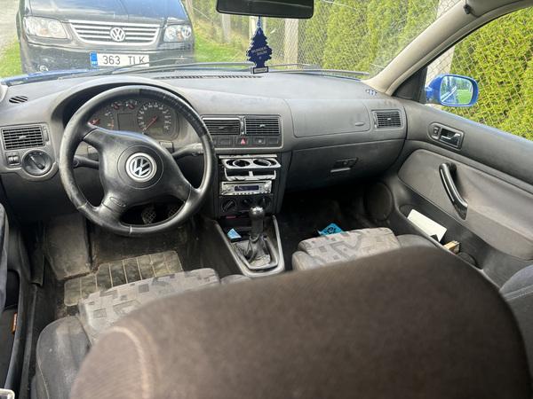 Zils Volkswagen Golf 1998 Kunda, ar dzinēja tilpumu 1.90 L un nobraukumu 463 tūkst. km par 750 €, foto 4 vietnē AUTOMOTO.COM.LV
