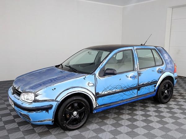Blue Volkswagen Golf 1998 in Tallinn, with an engine capacity of 1.60 L and mileage of 314 thousand km for 999 €, photo 3 on AUTOMOTO.COM.LV