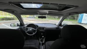 Zils Volkswagen Golf 1998 Šauļi, ar dzinēja tilpumu 1.40 L un nobraukumu 290 tūkst. km par 1000 €, foto 8 vietnē AUTOMOTO.COM.LV