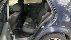 Zils Volkswagen Golf 1998 Šauļi, ar dzinēja tilpumu 1.40 L un nobraukumu 290 tūkst. km par 1000 €, foto 10 vietnē AUTOMOTO.COM.LV
