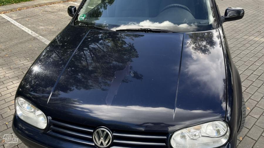 Zils Volkswagen Golf 1998 Šauļi, ar dzinēja tilpumu 1.40 L un nobraukumu 290 tūkst. km par 1000 €, foto 11 vietnē AUTOMOTO.COM.LV