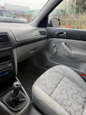 Zils Volkswagen Golf 1998 Kuldīga, ar dzinēja tilpumu 1.40 L un nobraukumu 165 tūkst. km par 1100 €, foto 9 vietnē AUTOMOTO.COM.LV