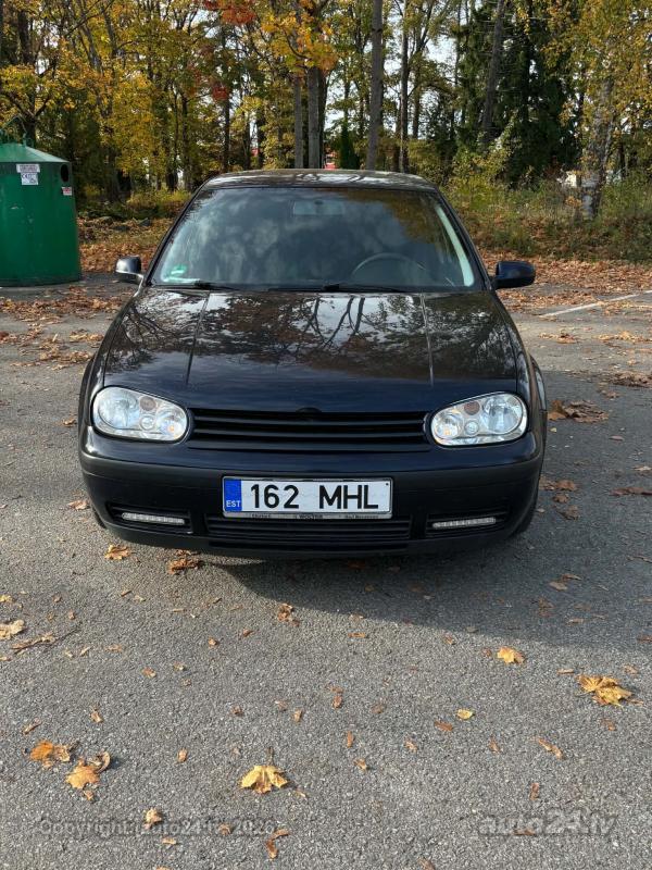 Blue Volkswagen Golf 1998 in Viljandi, with an engine capacity of 1.40 L and mileage of 225 thousand km for 950 €, photo 1 on AUTOMOTO.COM.LV
