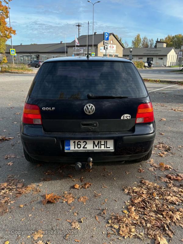 Blue Volkswagen Golf 1998 in Viljandi, with an engine capacity of 1.40 L and mileage of 225 thousand km for 950 €, photo 4 on AUTOMOTO.COM.LV