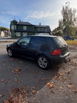 Blue Volkswagen Golf 1998 in Viljandi, with an engine capacity of 1.40 L and mileage of 225 thousand km for 950 €, photo 5 on AUTOMOTO.COM.LV