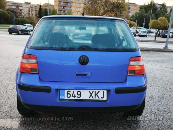 Blue Volkswagen Golf 1998 in Tartu, with an engine capacity of 1.60 L and mileage of 360 thousand km for 799 €, photo 7 on AUTOMOTO.COM.LV