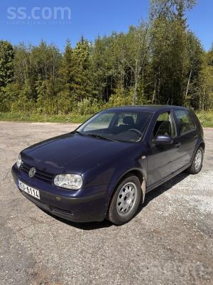 Blue Volkswagen Golf 1999 in Valmiera, with an engine capacity of 1.80 L and mileage of 461 thousand km for 800 €, photo 7 on AUTOMOTO.COM.LV