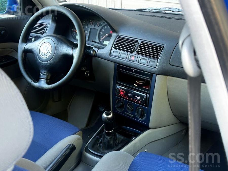 Zils Volkswagen Golf 1999 Jelgava, ar dzinēja tilpumu 1.40 L un nobraukumu 0 tūkst. km par 1690 €, foto 8 vietnē AUTOMOTO.COM.LV
