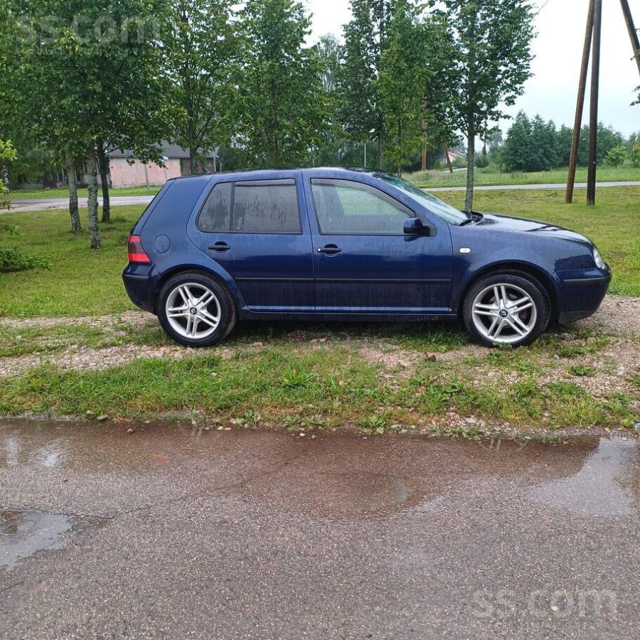 Zils Volkswagen Golf 1999 Daugavpils, ar dzinēja tilpumu 1.90 L un nobraukumu 380 tūkst. km par 1950 €, foto 3 vietnē AUTOMOTO.COM.LV