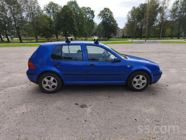 Zils Volkswagen Golf 1999 Saldus, ar dzinēja tilpumu 1.60 L un nobraukumu 0 tūkst. km par 1200 €, foto 4 vietnē AUTOMOTO.COM.LV