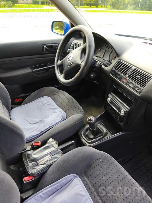 Zils Volkswagen Golf 1999 Saldus, ar dzinēja tilpumu 1.60 L un nobraukumu 0 tūkst. km par 1200 €, foto 7 vietnē AUTOMOTO.COM.LV